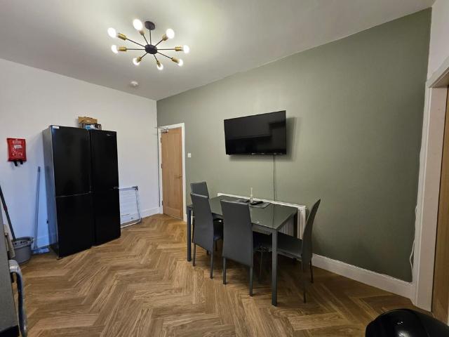 Room 2, 53 Bentley Road, Bentley, Doncaster