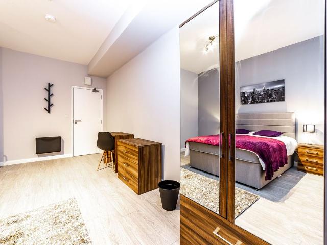 Room 2, Apartment 9, Amicus House WA10, Room to rent, £620 pcm | PrimeLocation