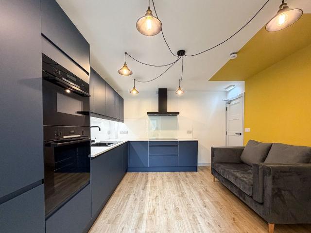 Room 2, George Street TA2, Room to rent, £875 pcm | PrimeLocation