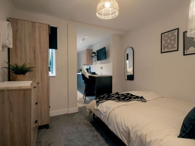 Room 2, King Alfred Street DE22, Studio to rent, £750 pcm | PrimeLocation