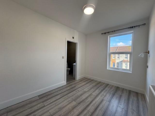 Room 2, Otterfield Road, West Drayton UB7, Room to rent, £750 pcm | PrimeLocation
