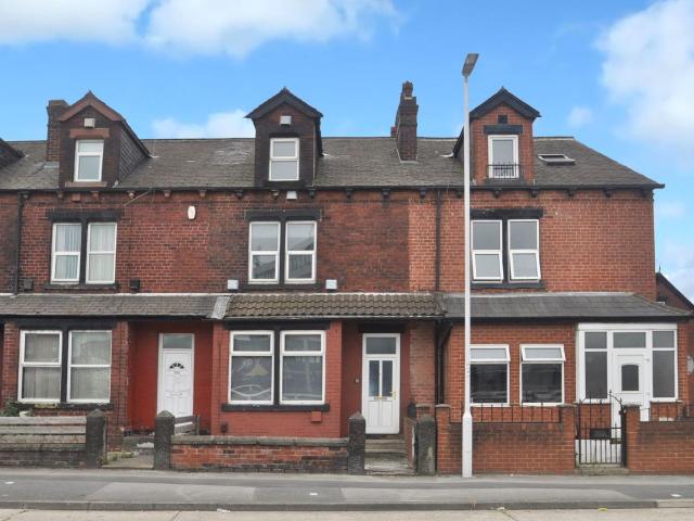 Room 2, Leeds, West Yorkshire LS9, Room to rent, £600 pcm | PrimeLocation