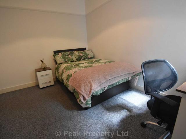 Room 2, North Avenue, Southend On Sea SS2, Room to rent, £515 pcm | PrimeLocation