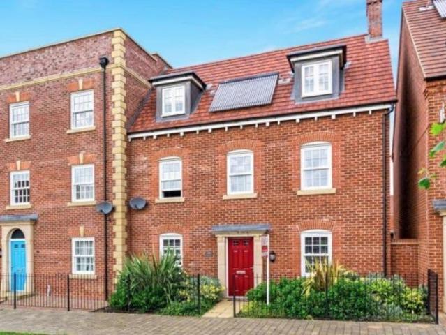 Room 2 Saxon Way, Great Denham, Bedford MK40, Room to rent, £650 pcm | PrimeLocation