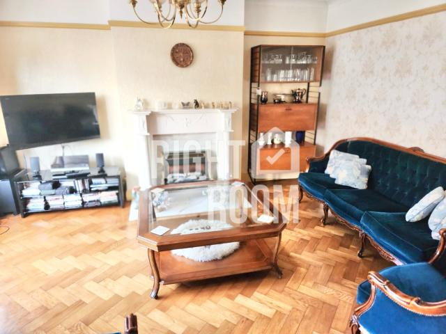Room 2, Sharon Gardens, Victoria Park, London E9
