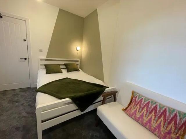 Room 2, St. Catherines Street, Mansfield, NG18, Property for rent