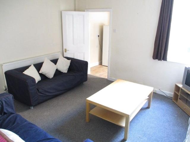 Room 2, Wilkinson Avenue NG9, 1 bed terraced house to rent, £425 pcm | PrimeLocation