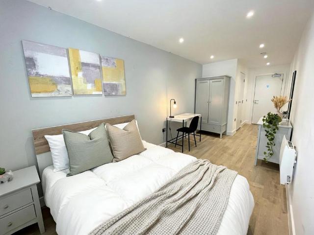 Room 3, 113 Aspect Point, Peterborough PE1, Room to rent, £600 pcm | PrimeLocation