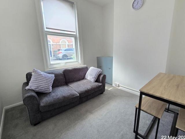 Room 3, 11 Victoria Street, Scarborough