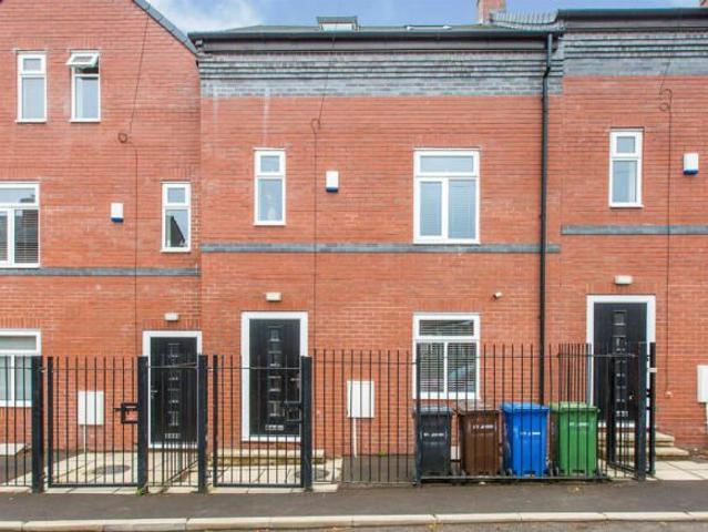 Room 3, 5 St John Street, Pemberton WN5, Room to rent, £470 pcm | PrimeLocation