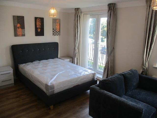 Room 3, Cartwright Way, Beeston NG9, Room to rent, £675 pcm | PrimeLocation