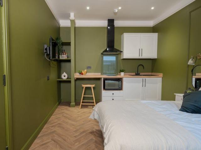 Room 3, Baker Street DE24, Studio to rent, £725 pcm | PrimeLocation