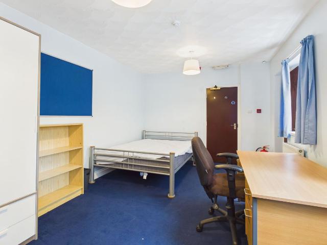 Room 3, Divinity Road OX4, Room to rent, £800 pcm | PrimeLocation
