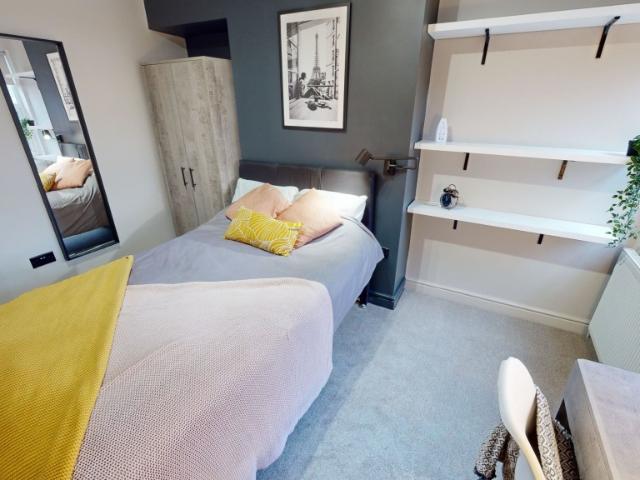 Room 3, Edgecumbe Street, HU5