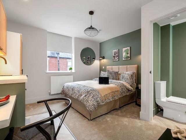 Room 3, Hamilton Road NG10, Studio to rent, £750 pcm | PrimeLocation