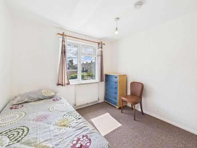 Room 3, Pegasus Road OX4, Room to rent, £700 pcm | PrimeLocation