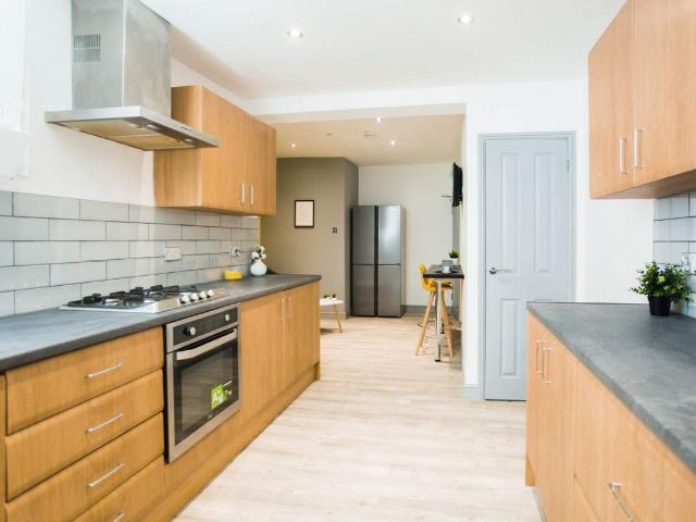 Room 3 Whitbread Avenue, Bedford MK42, Room to rent, £625 pcm | PrimeLocation