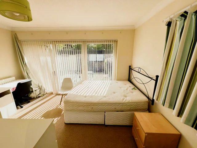 room 4