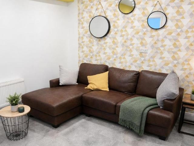 Room 4
