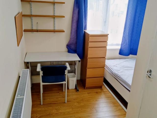 room 4