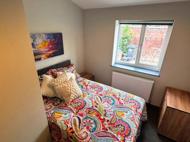 Room 4, 25 Morley Road DN1, Room to rent, £498 pcm | PrimeLocation
