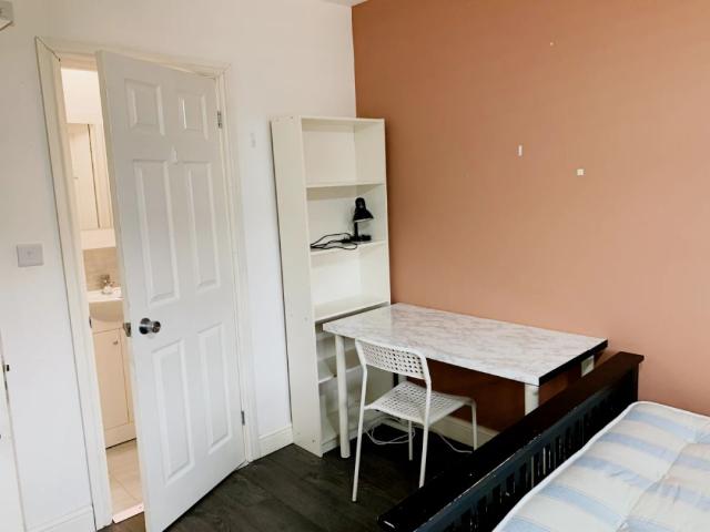 room 4