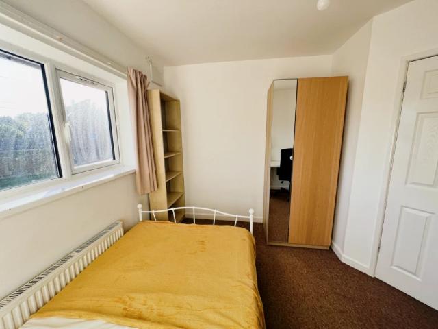 room 4