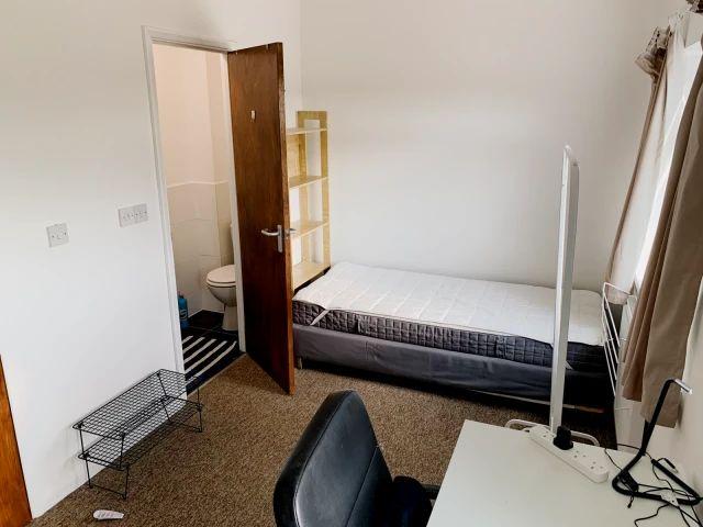 room 4