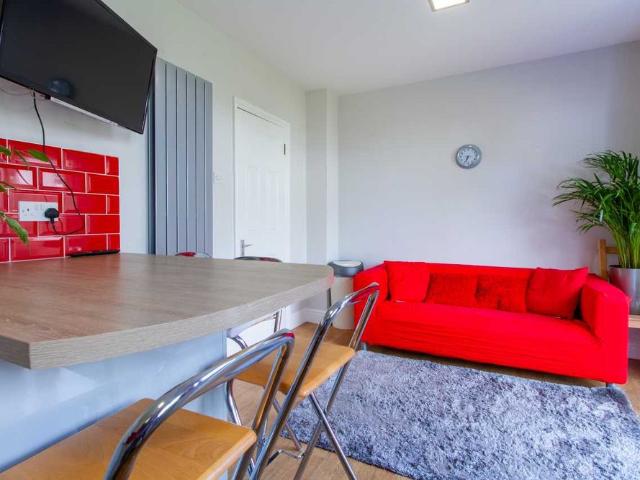 Room 4
