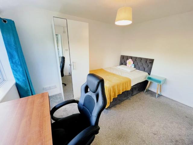 room 4