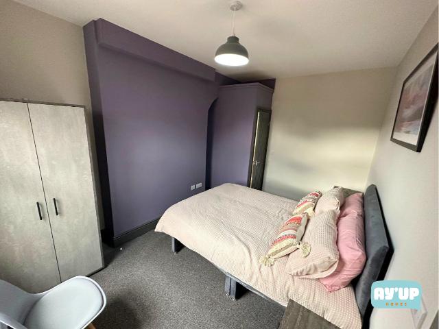 Room 4, 56 Broxholme Lane DN1, Room to rent, £498 pcm | PrimeLocation