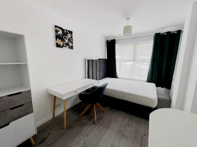 room 4