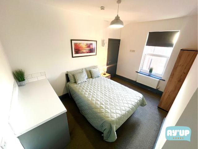 Room 4, 64 Broxholme Lane DN1, Room to rent, £563 pcm | PrimeLocation