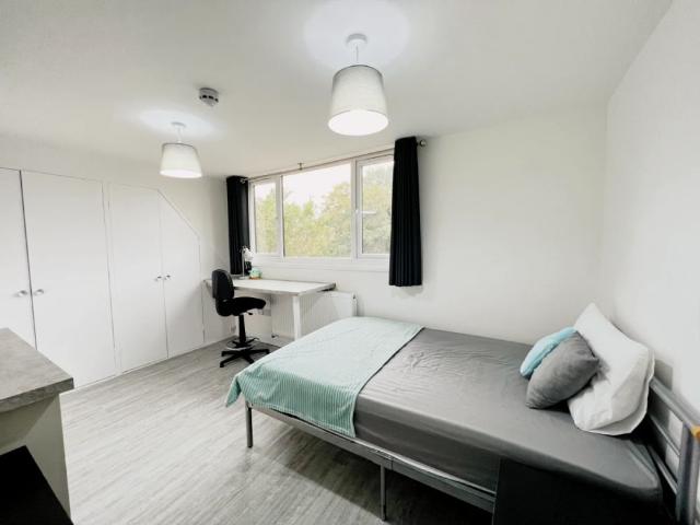 room 4