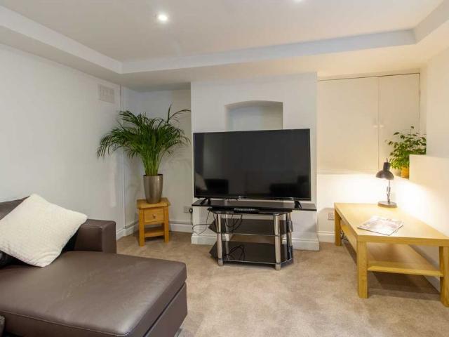 Room 4