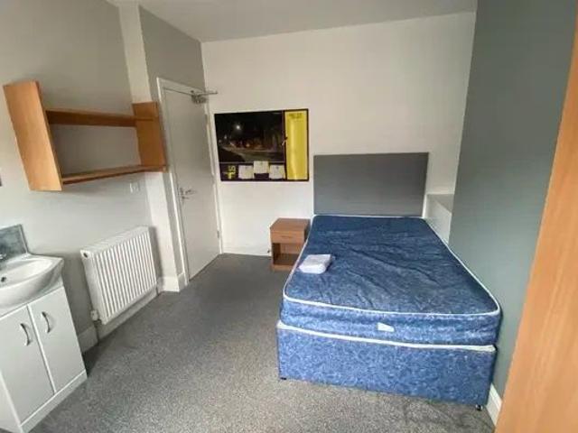 Room 4