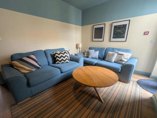 Room 4, Commercial Avenue, Beeston