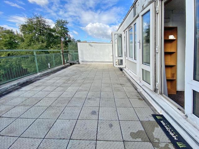 Room 4, Grafton Road, Kentish Town, London NW5, Room to rent, £1,000 pcm | PrimeLocation