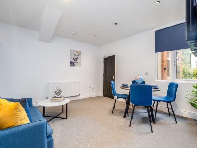 Room 4 – Hinckley