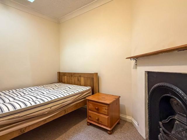 Room 4, Lisburn Road CB8, Room to rent, £400 pcm | PrimeLocation