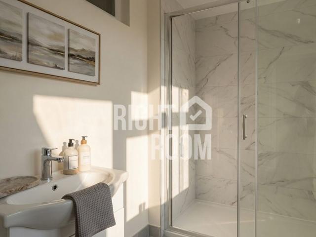 Room 4, North End Avenue, PO2