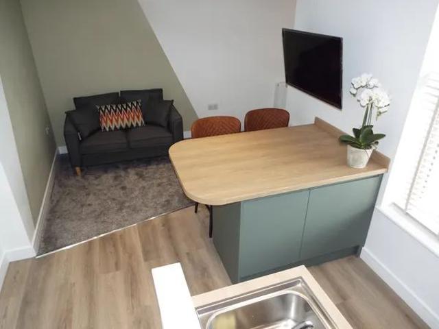 Room 4, St. Catherines Street, Mansfield, NG18, Property for rent
