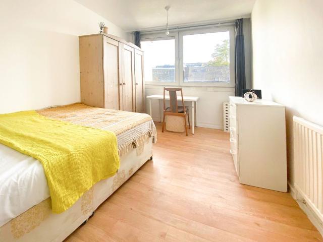 Room 4, Prichard Court N7, Room to rent, £950 pcm | PrimeLocation
