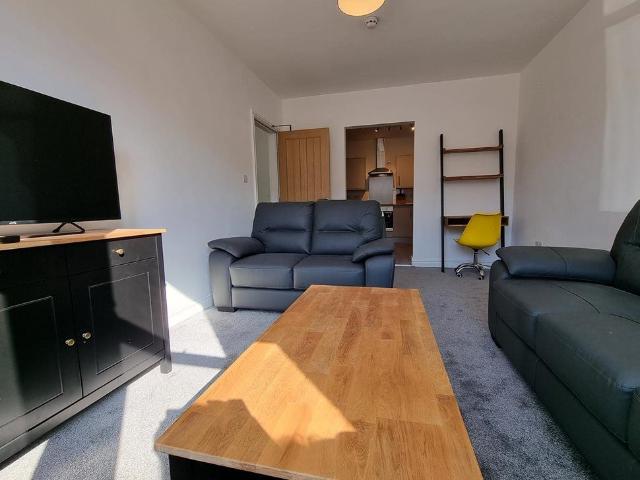 Room 5, 223 Chesterton Road, Cambridge