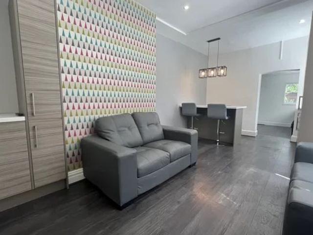 Room 5