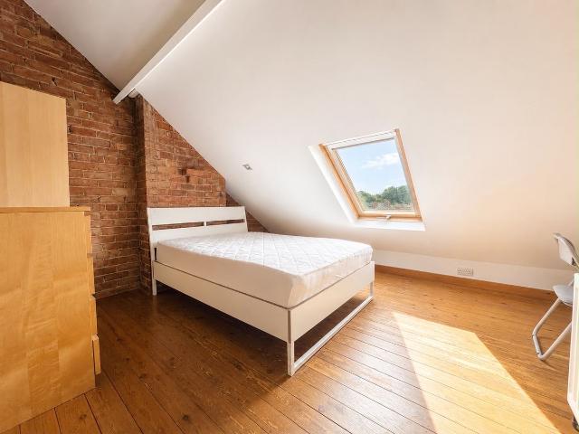 Room 2 NG2, 1 bed terraced house to rent, £450 pcm | PrimeLocation