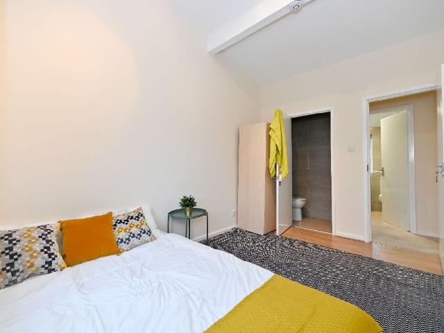 Room 5 Centurion Close N7, Room to rent, £1,100 pcm | PrimeLocation