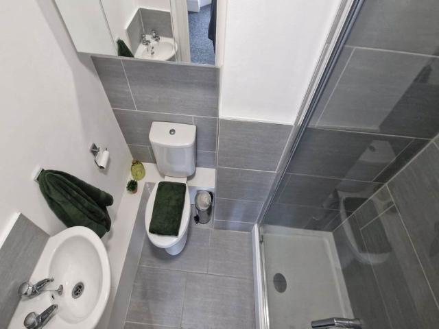 Room 5, Bass Street, Derby