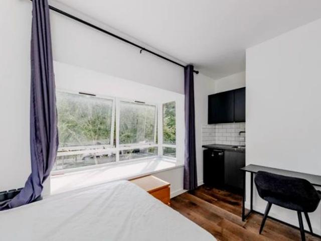 Room 5 Studio