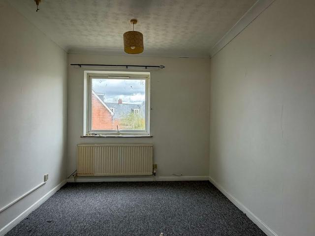Room 5, Park Lane, Newmarket